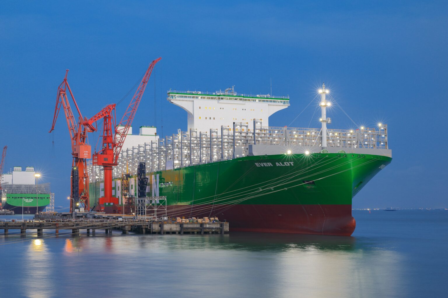 Evergreen confirms massive $5 bln deal for 24 methanol-fueled ...