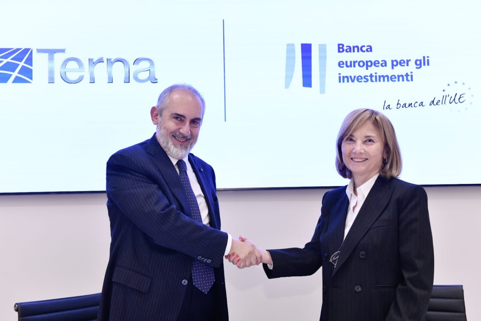 EIB to back Italy's subsea link with €1.9 billion - Offshore Energy