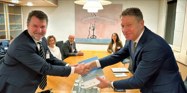 Equinor unveils plan to invest over $1.4 bln in deepwater gas ...