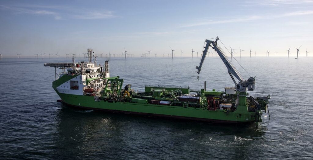 LNG-powered dredger joins DEME's fleet - Offshore Energy
