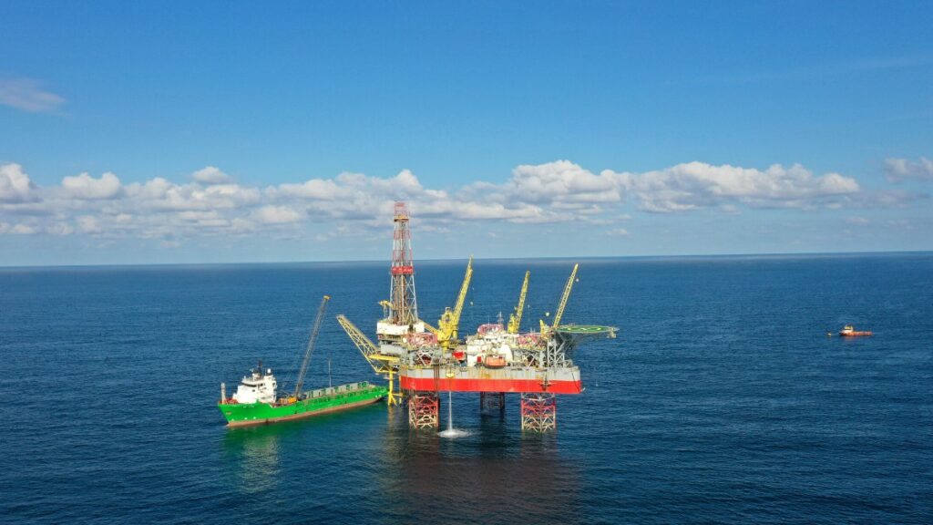 Rig moves to fourth well in Black Sea drilling campaign - Offshore Energy