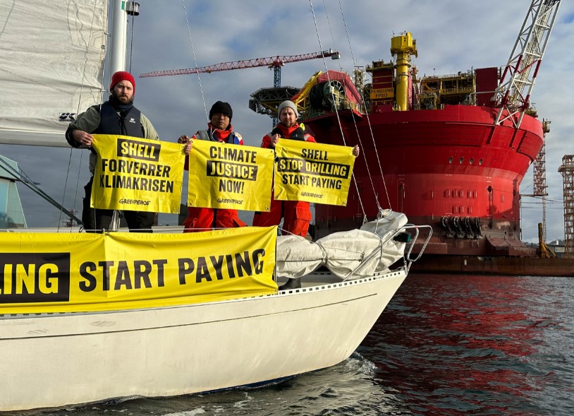 Greenpeace activists end 13-day occupation of Shell's oil platform ...