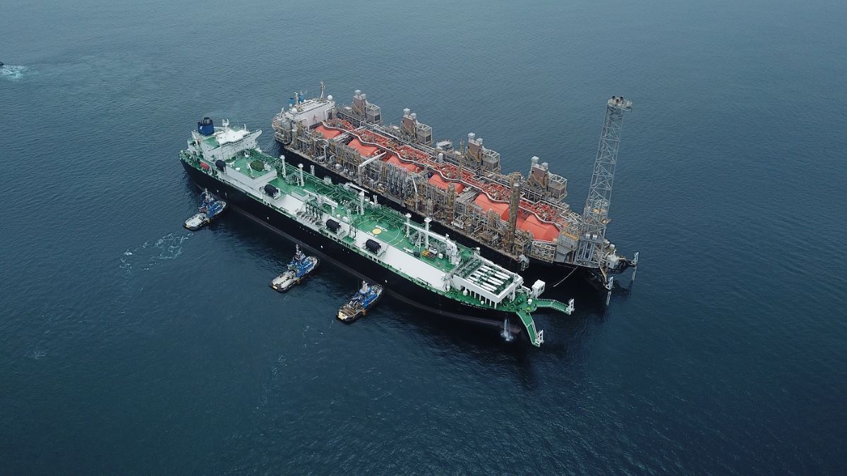 Golar LNG's FLNG Hilli offloads its 100th LNG cargo - Offshore Energy Golar LNG's FLNG Hilli offloads its 100th LNG cargo - Offshore Energy