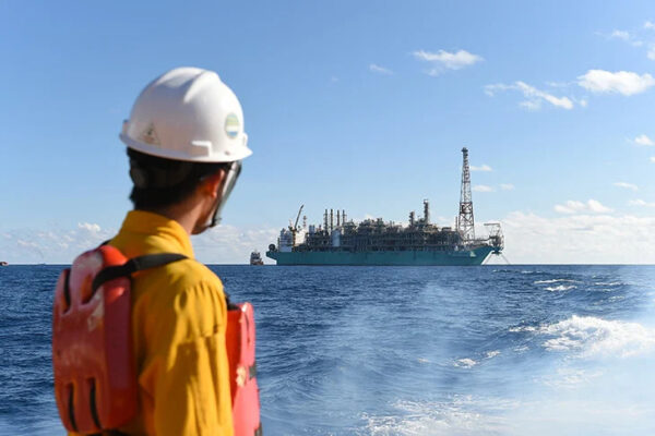 Baker Hughes scores gas turbine order for Petronas' nearshore Sabah LNG ...