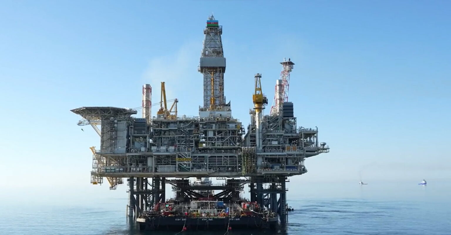 Subsea 7 winds up its ‘largest float-over ever performed’ - Offshore Energy