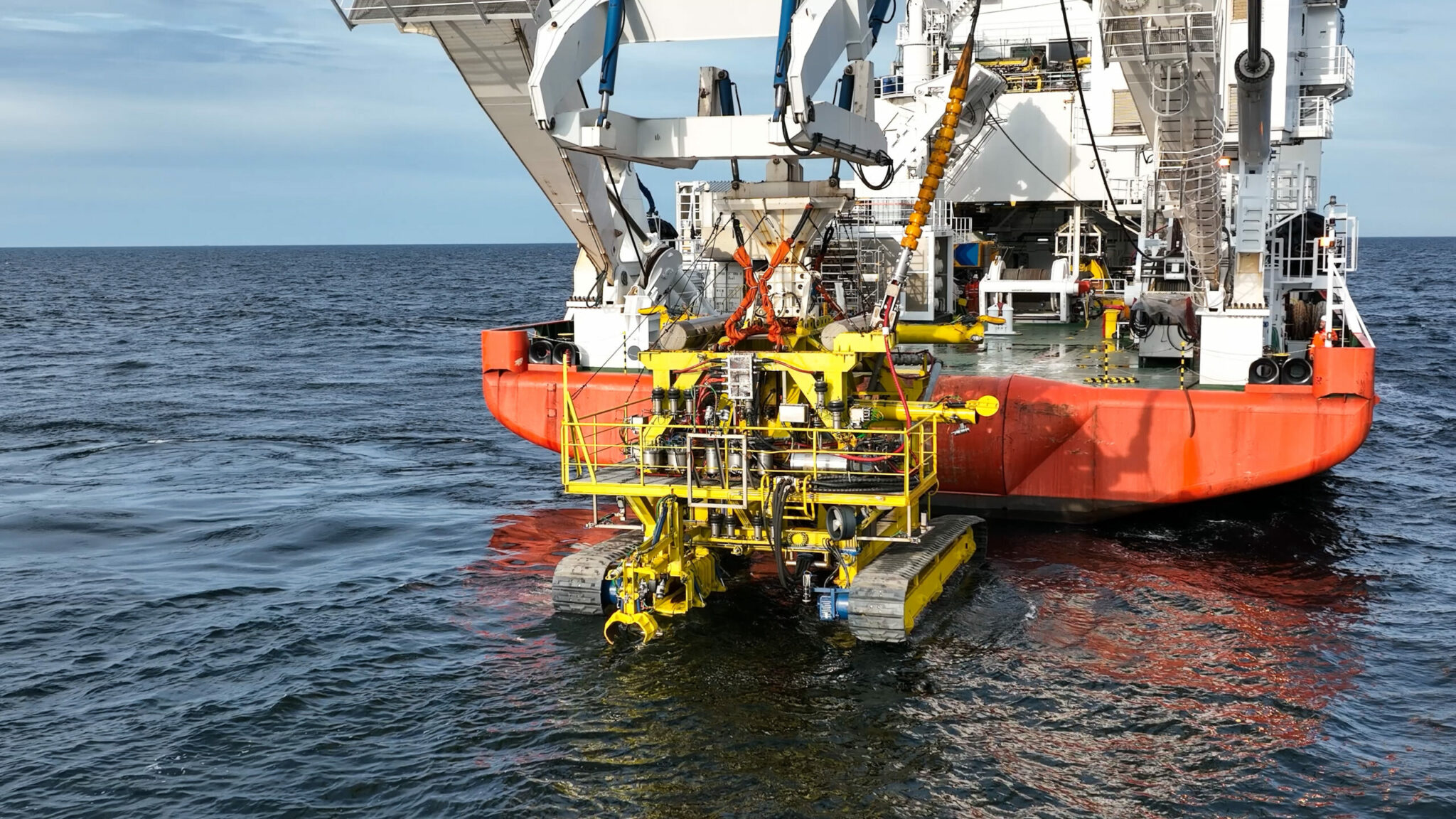 US firm orders subsea-tracked trenching vehicle to back offshore wind ...