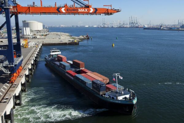 ECT terminals to switch to shore power by 2028 - Offshore Energy