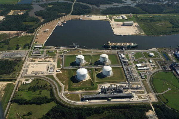 More time for LNG terminal to kick off exports in Louisiana - Offshore ...