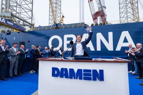Jack-up duo reborn: Petrodec unveils fused platform at Damen's shipyard ...